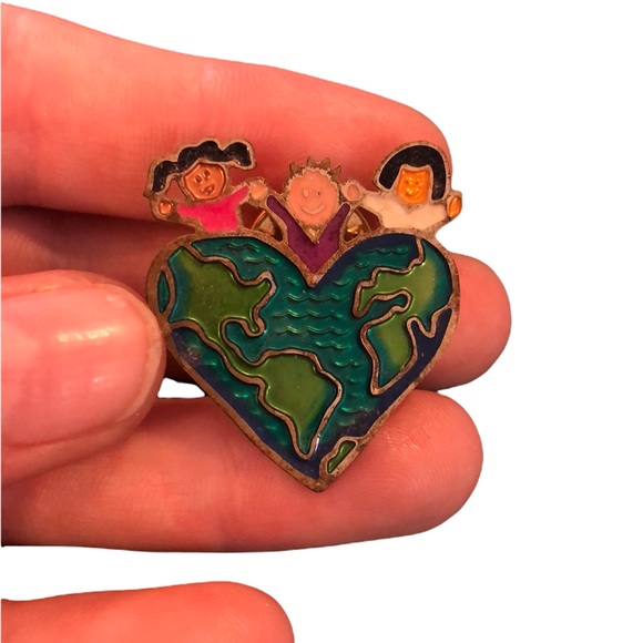 ballou | Jewelry | Ballou Regd World Peace Pin | Poshmark